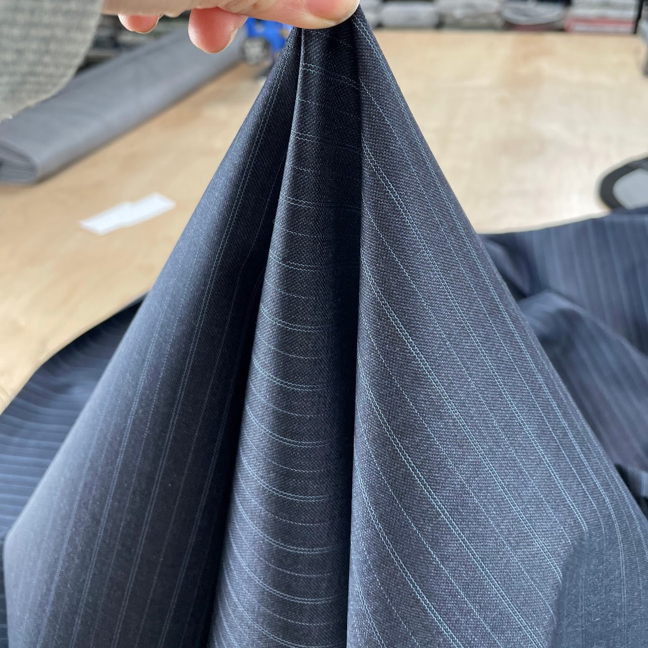 Super 120s Australian Merino Wool Suiting Chalk Stripe Navy Made In England Deadstock